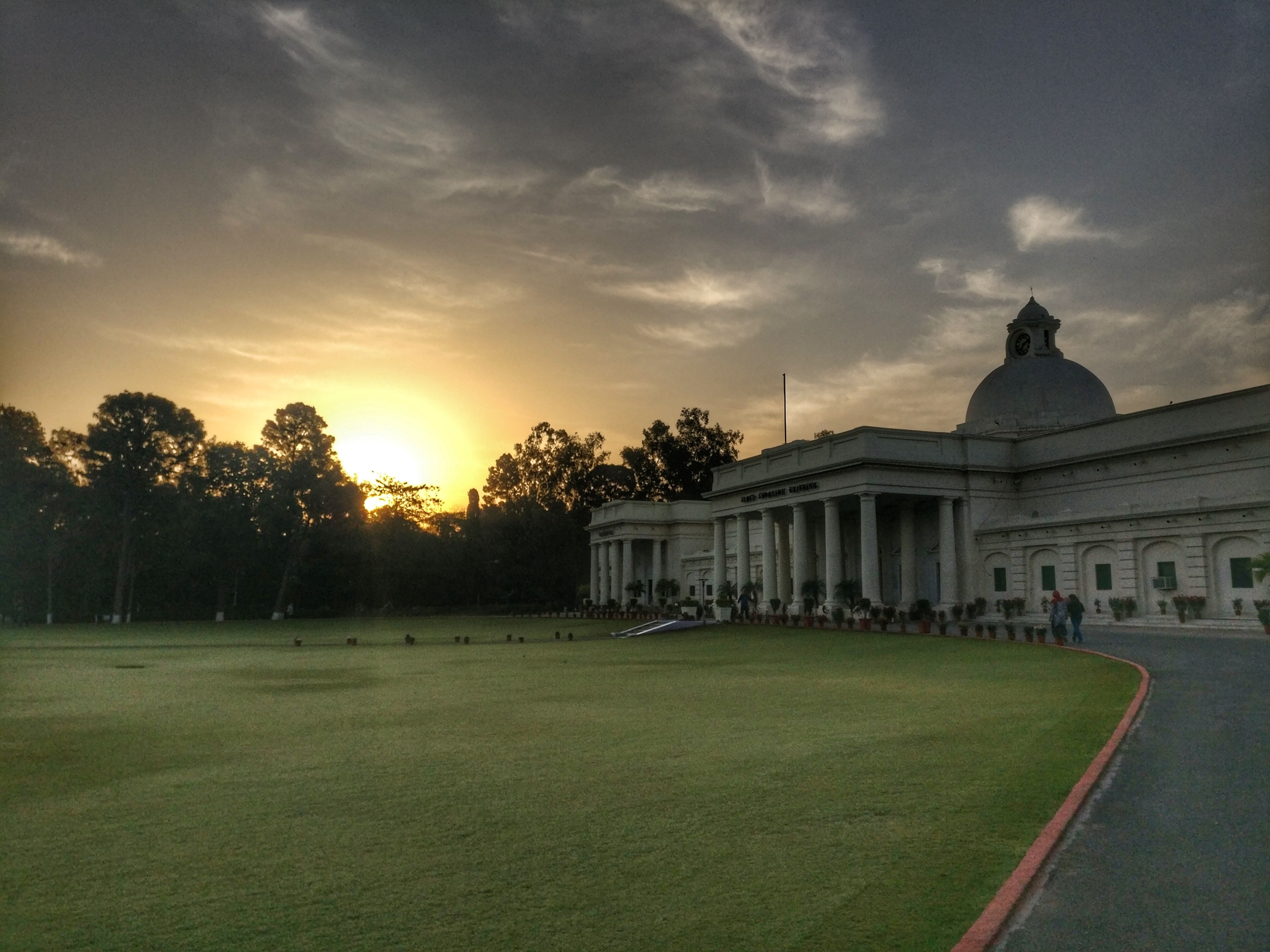 Roorkee City Guide: IIT, Ganges Canal, Historic Landmarks