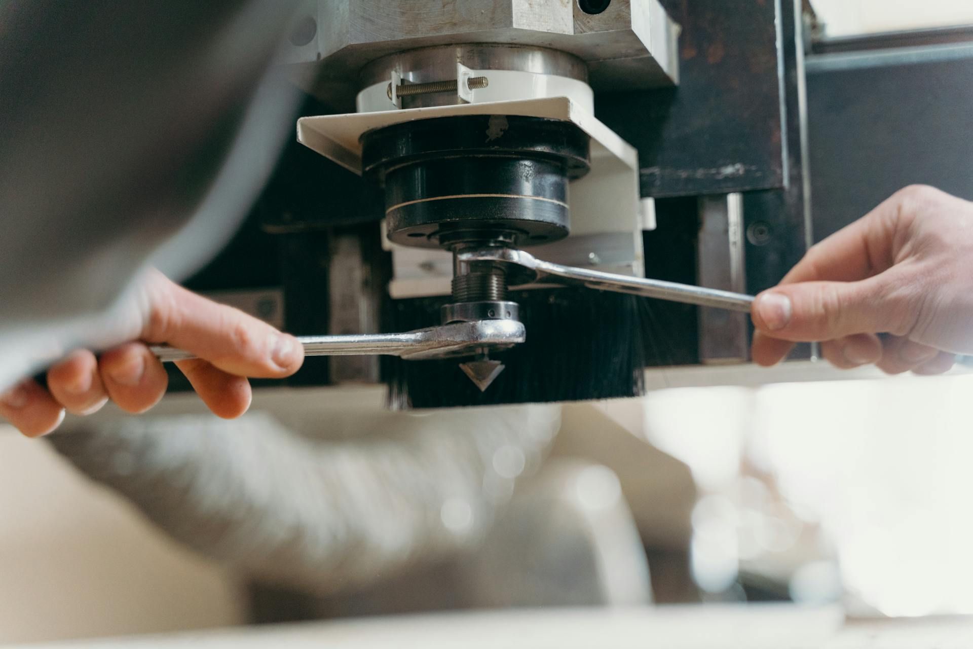 How to Enhance Efficiency with Spindle Grippers