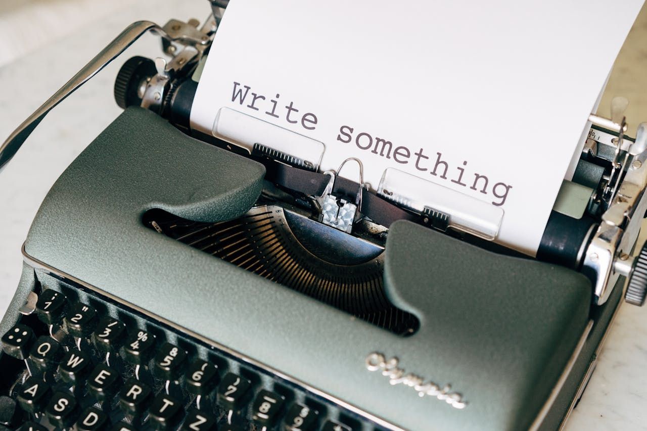 7 Writing Prompts That Help People Process Stress in Quiet Moments