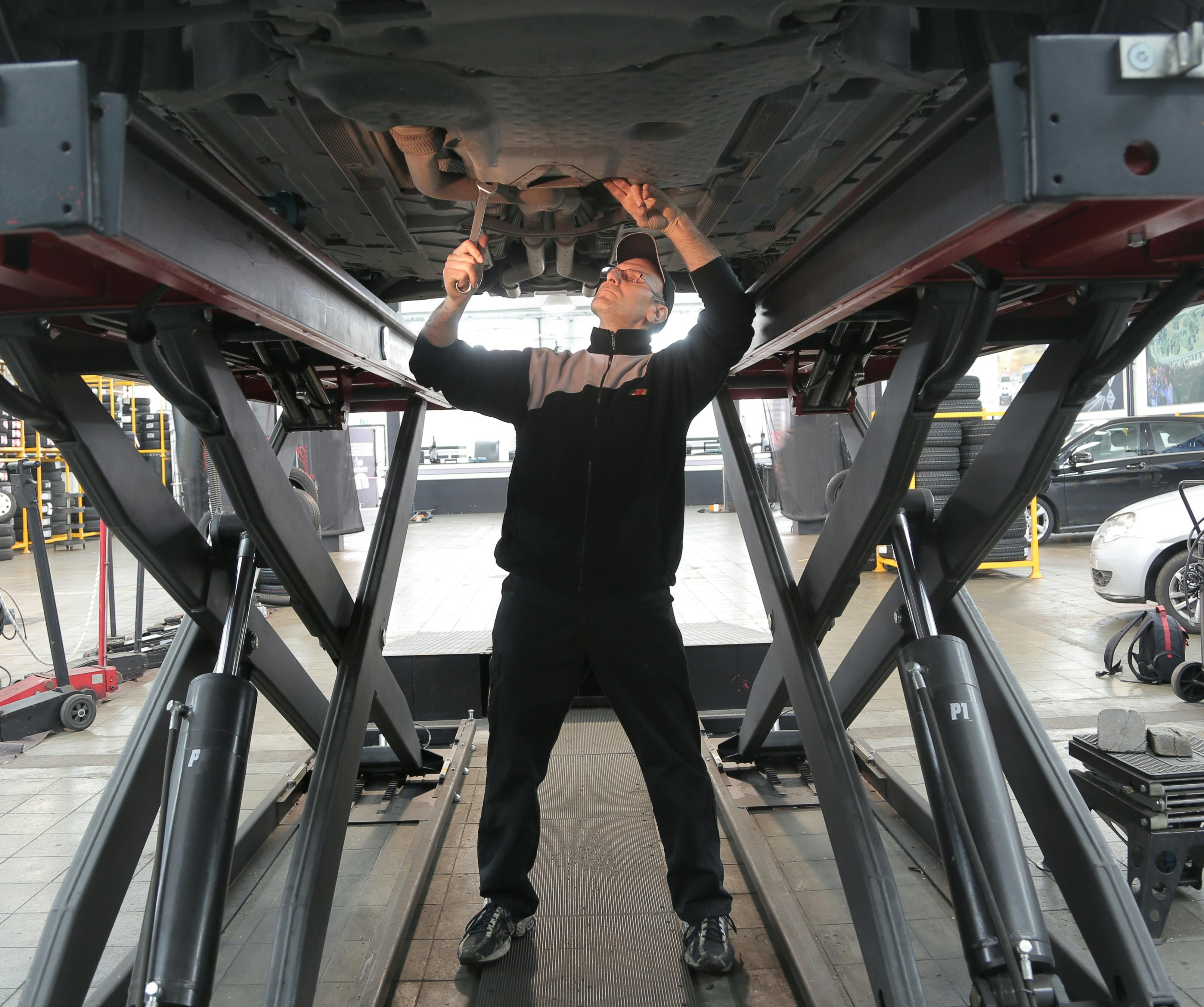 Beyond the basics: Unique services a car repair franchise can offer