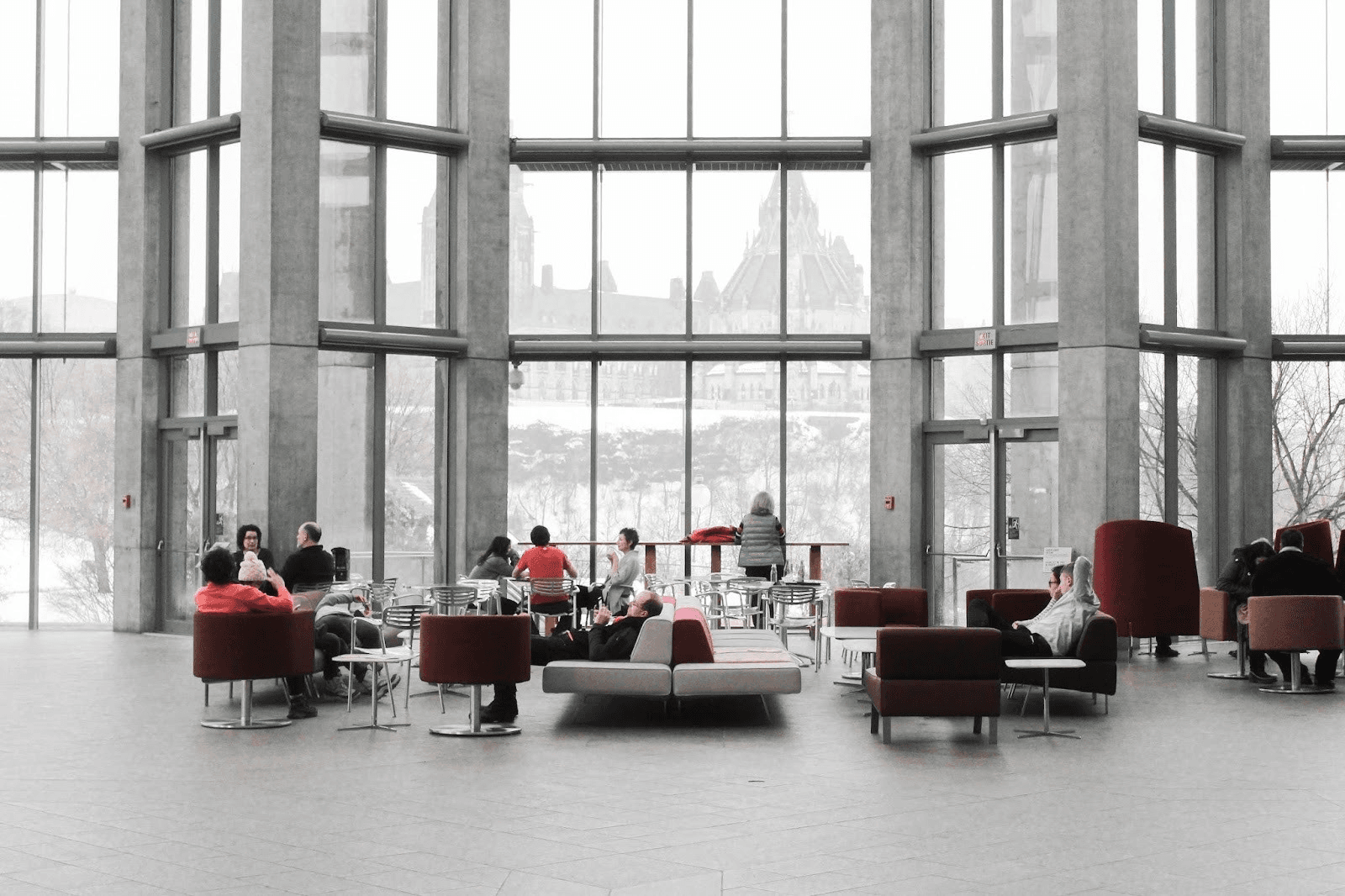 How to Create a Functional and Inviting Office Space for Your Team